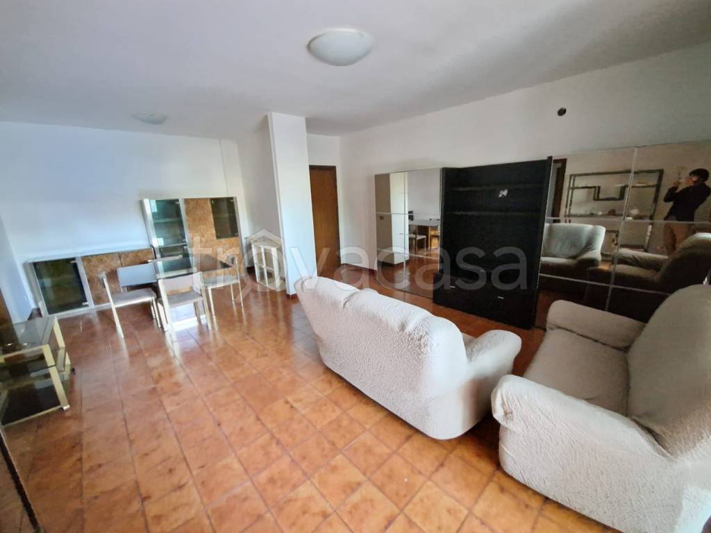 Appartamento in vendita a Bastia Umbra via Irlanda, 13