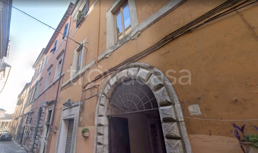 Appartamento all'asta a Civita Castellana via Garibaldi