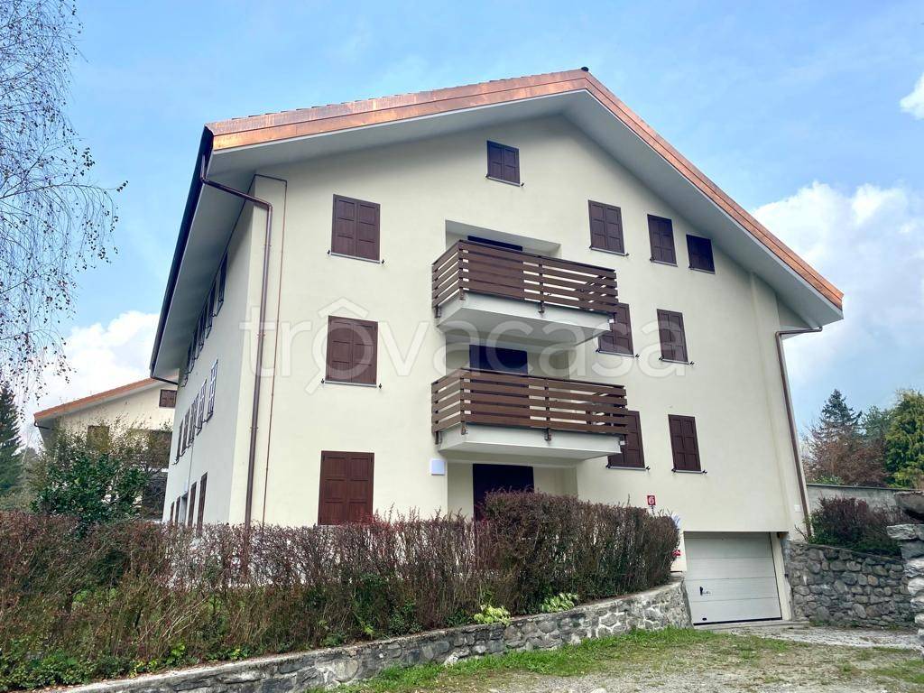 Appartamento in vendita a Craveggia via Villaggio Santa Rita