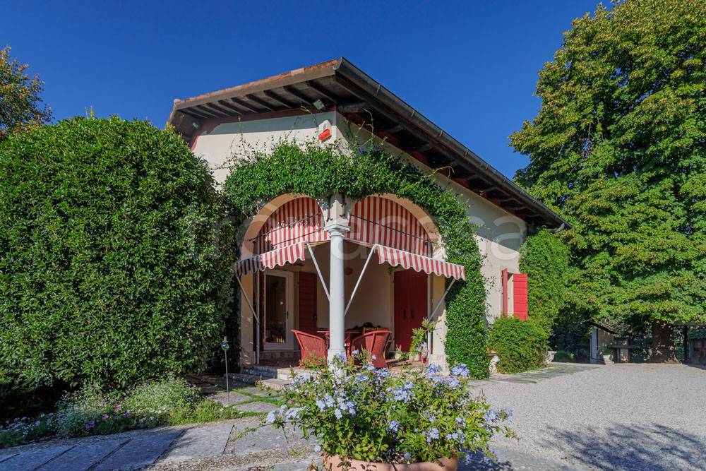 Villa in vendita ad Asolo via Campo Sportivo