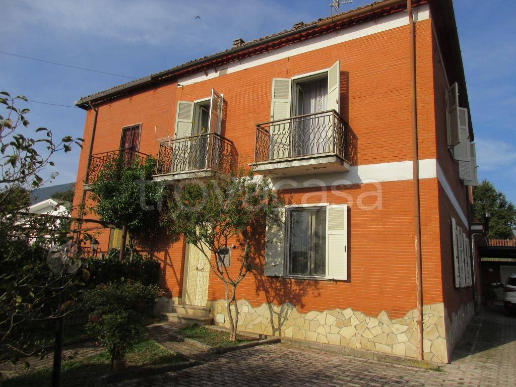 Villa Bifamiliare in vendita a Patrica via Quattro Strade, 76