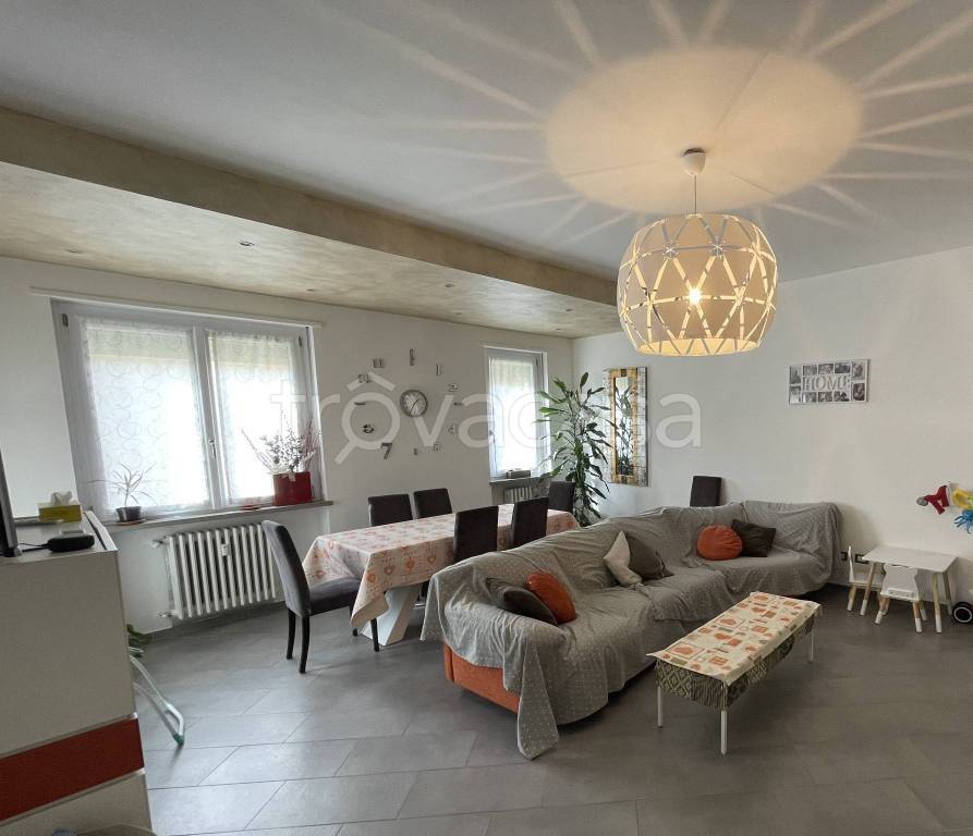 Appartamento in vendita a Biella via Sabadell, 6