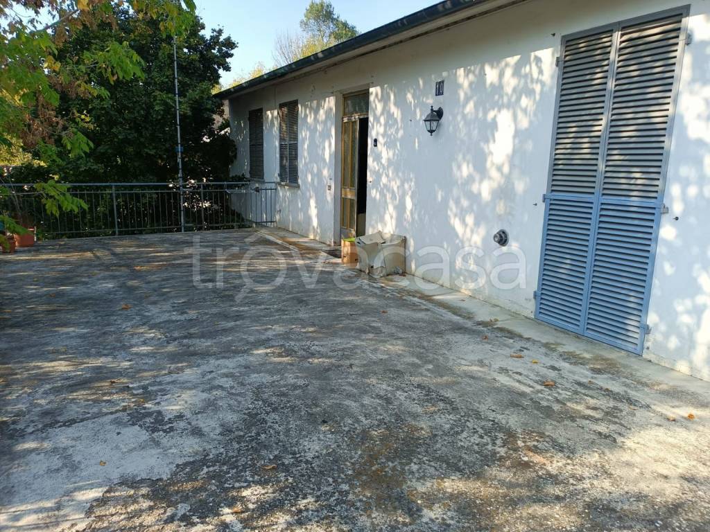 Casa Indipendente in in vendita da privato a Montù Beccaria frazione Molino Folla, 10