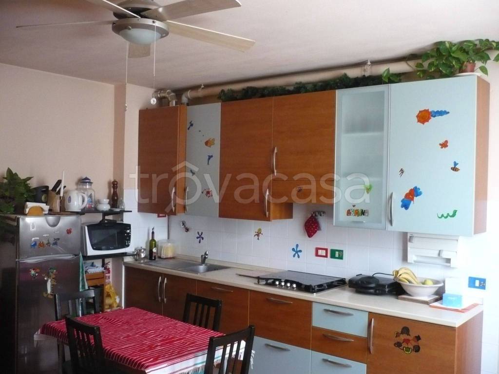 Appartamento in in vendita da privato a Montano Lucino via Giuseppe Mazzini, 19