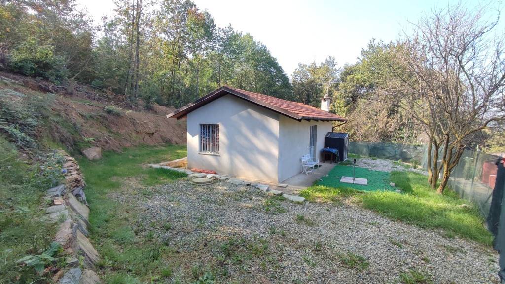 Casale in vendita a Bagnolo Piemonte via Bergera, 84