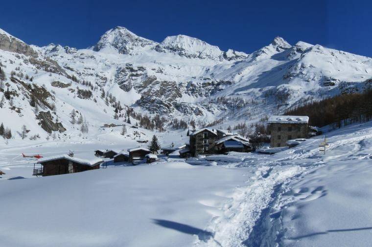 Intero Stabile in in vendita da privato a Valtournenche frazione Cheneil