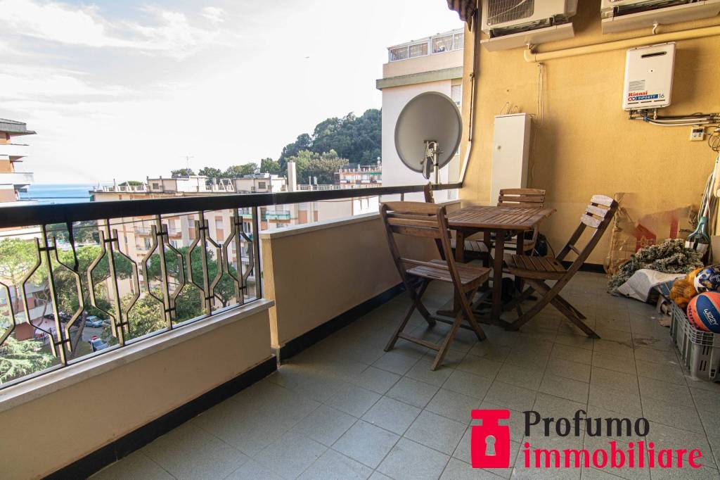 Appartamento in vendita a Genova piazzale dei Glicini