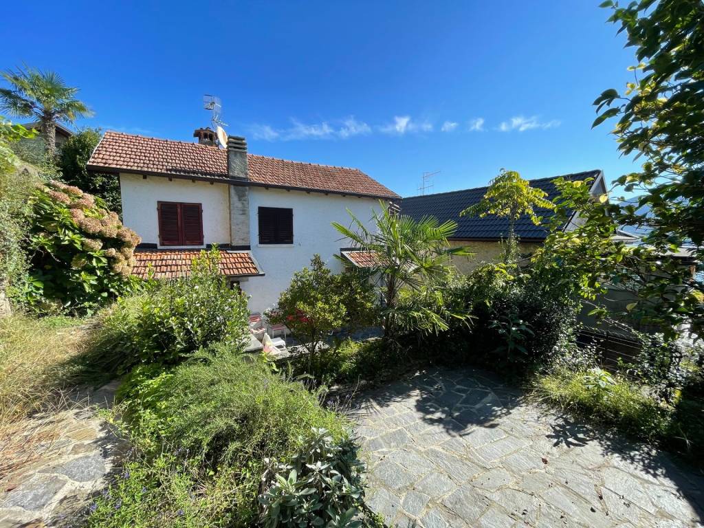 Villa in vendita a Oggebbio