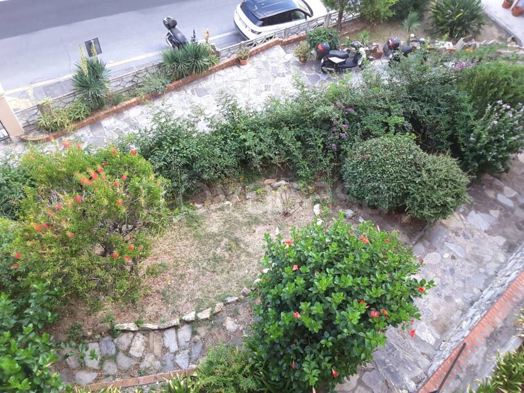 Appartamento in vendita a Imperia via Ivanoe Amoretti, 19