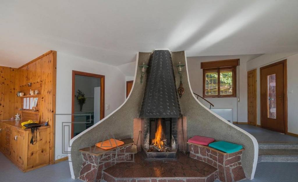 Villa in vendita ad Abbadia Lariana