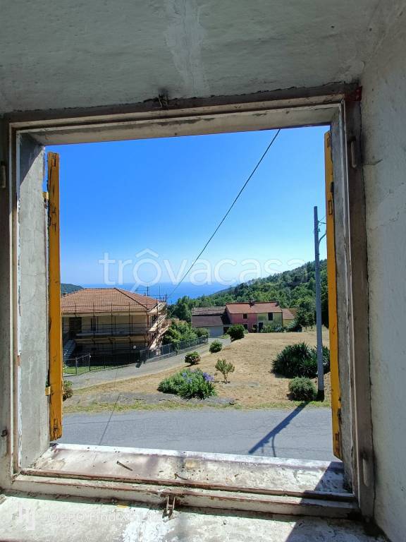 Appartamento in vendita a Varazze via Faie