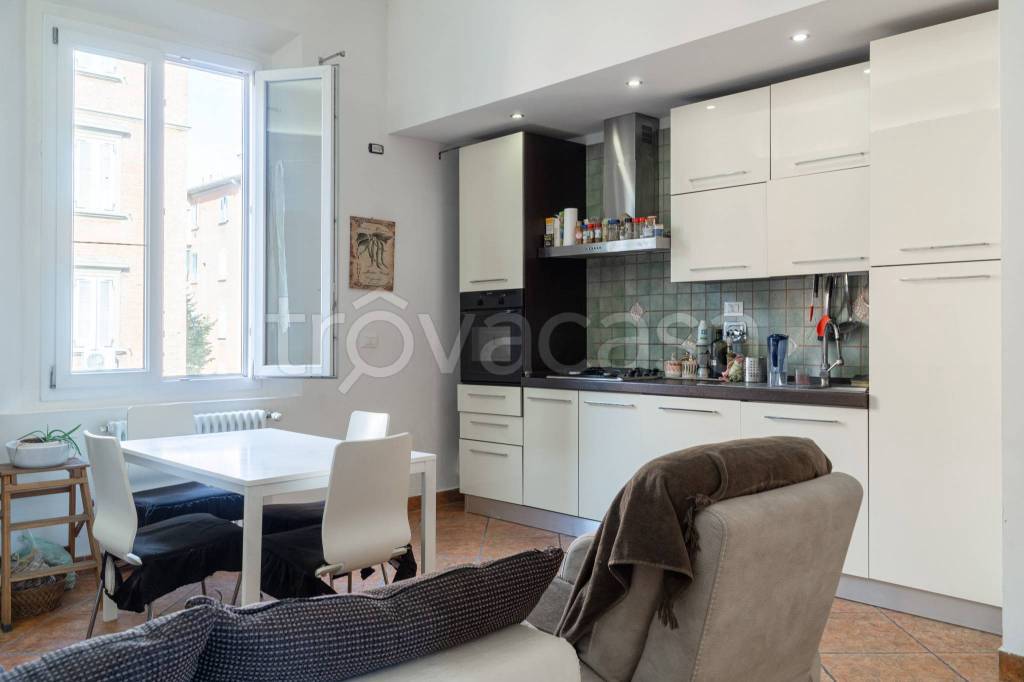 Appartamento in vendita a Bologna via Marcantonio Franceschini, 5