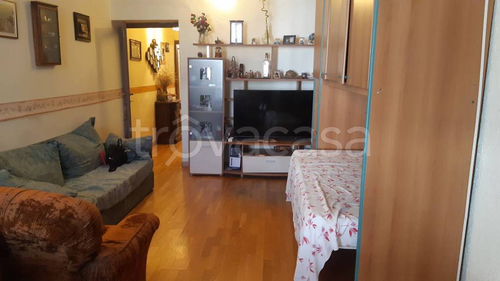 Appartamento in vendita a Parma via Corso Corsi