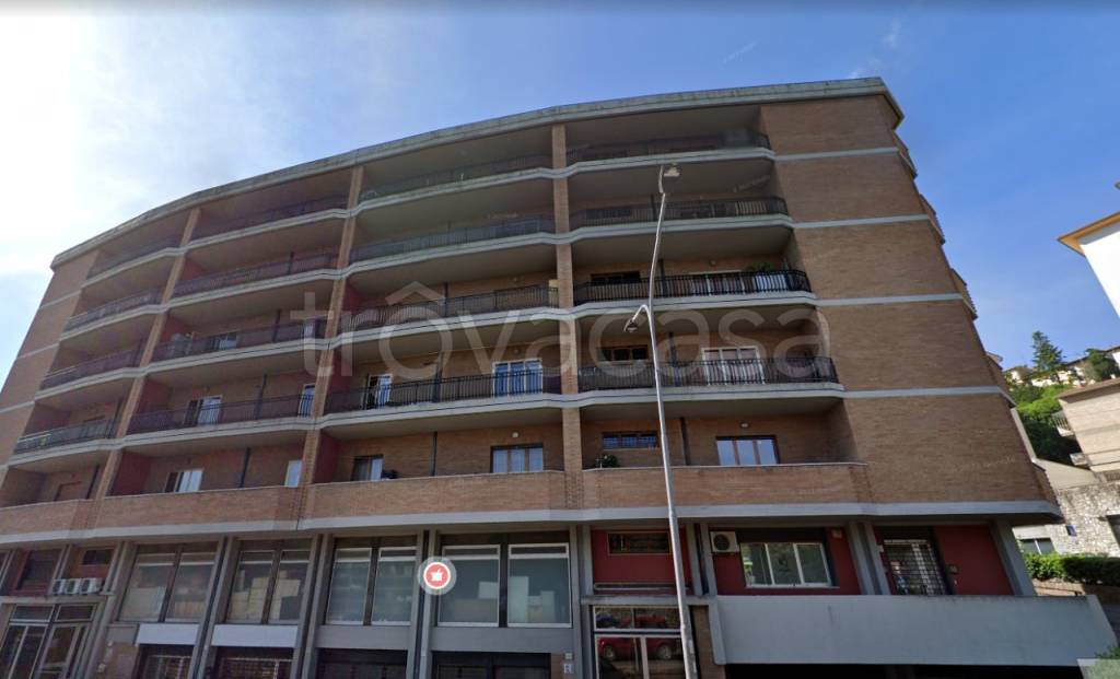 Appartamento all'asta a Perugia via Eugubina