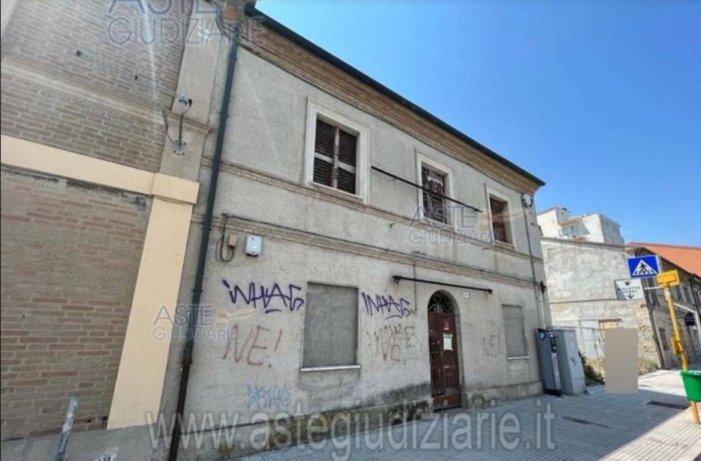 Appartamento all'asta a Falconara Marittima via Flaminia
