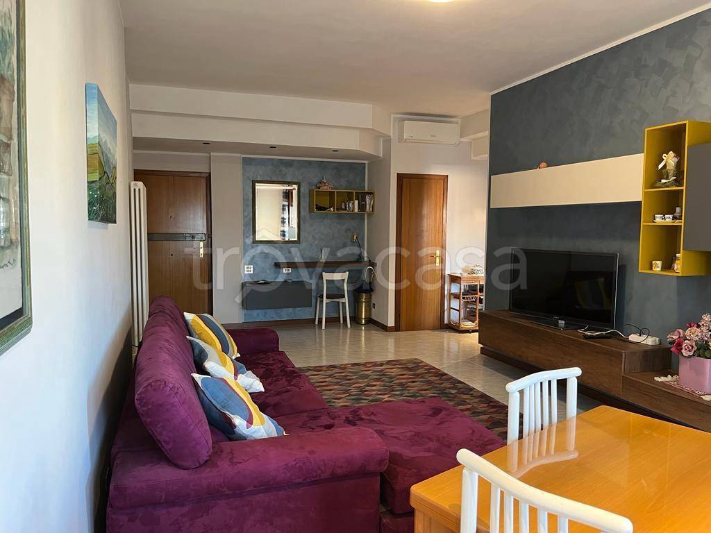 Appartamento in vendita a Fabriano via martiri della liberta', 60