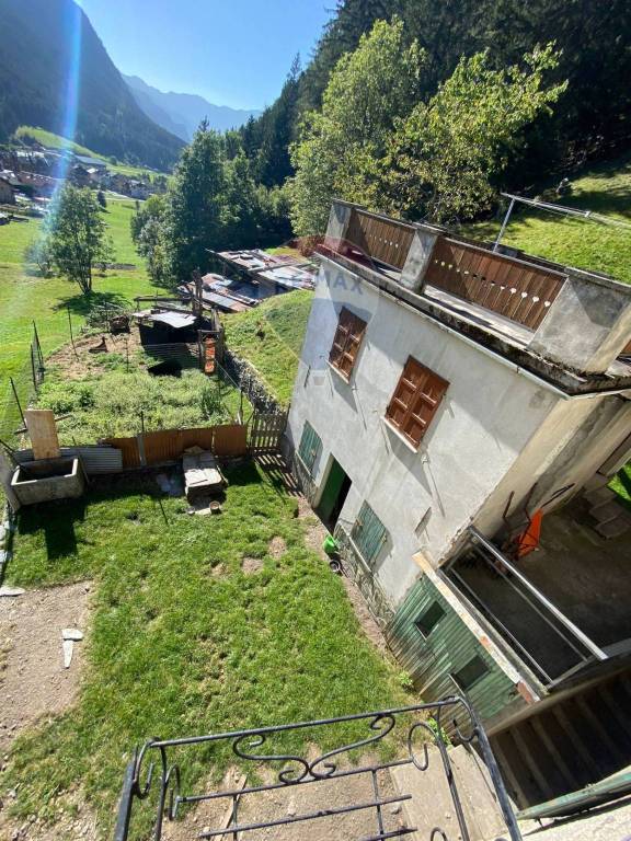 Casa Indipendente in vendita a Valdisotto