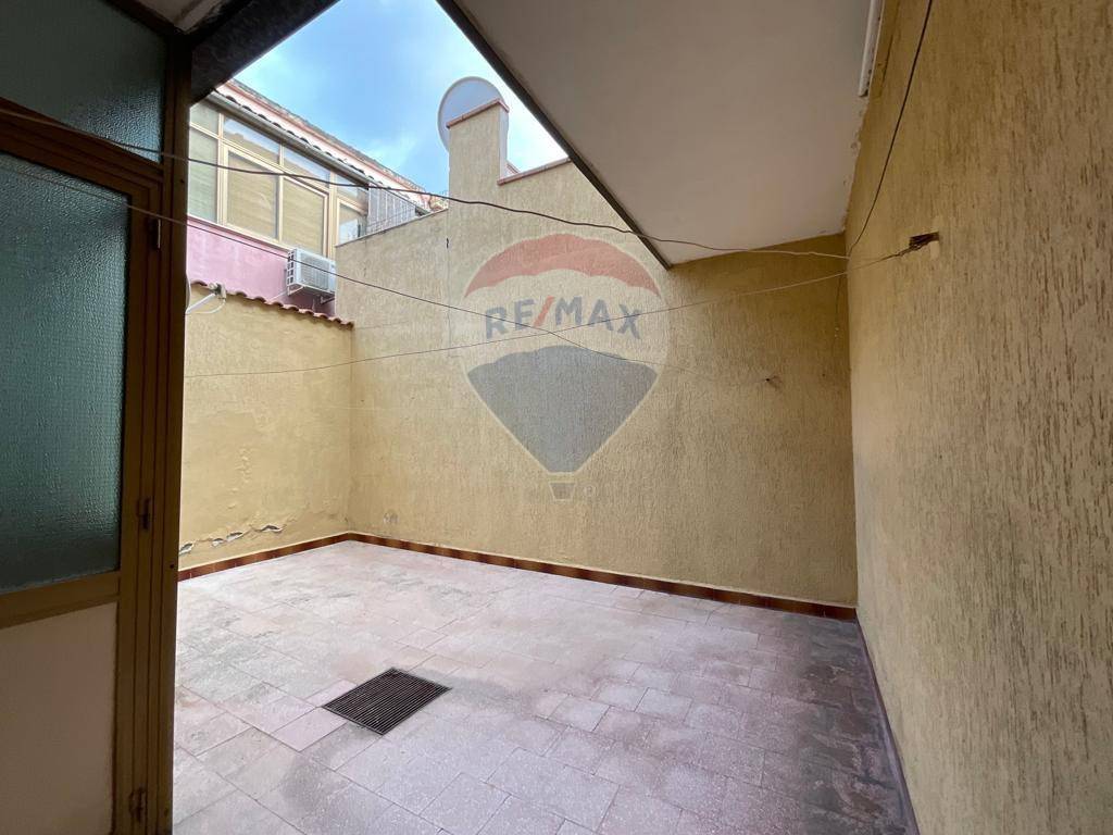 Appartamento in vendita ad Aci Catena