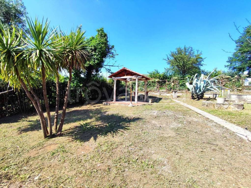 Villa in in vendita da privato a Fara in Sabina via Salaria Vecchia