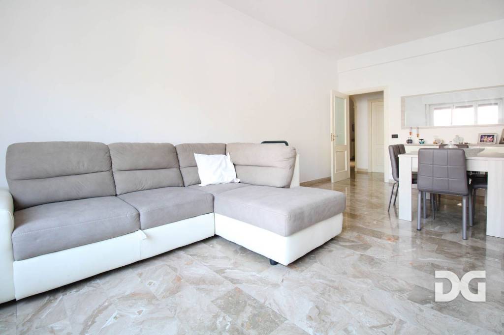 Appartamento in vendita a Genova via Canevari