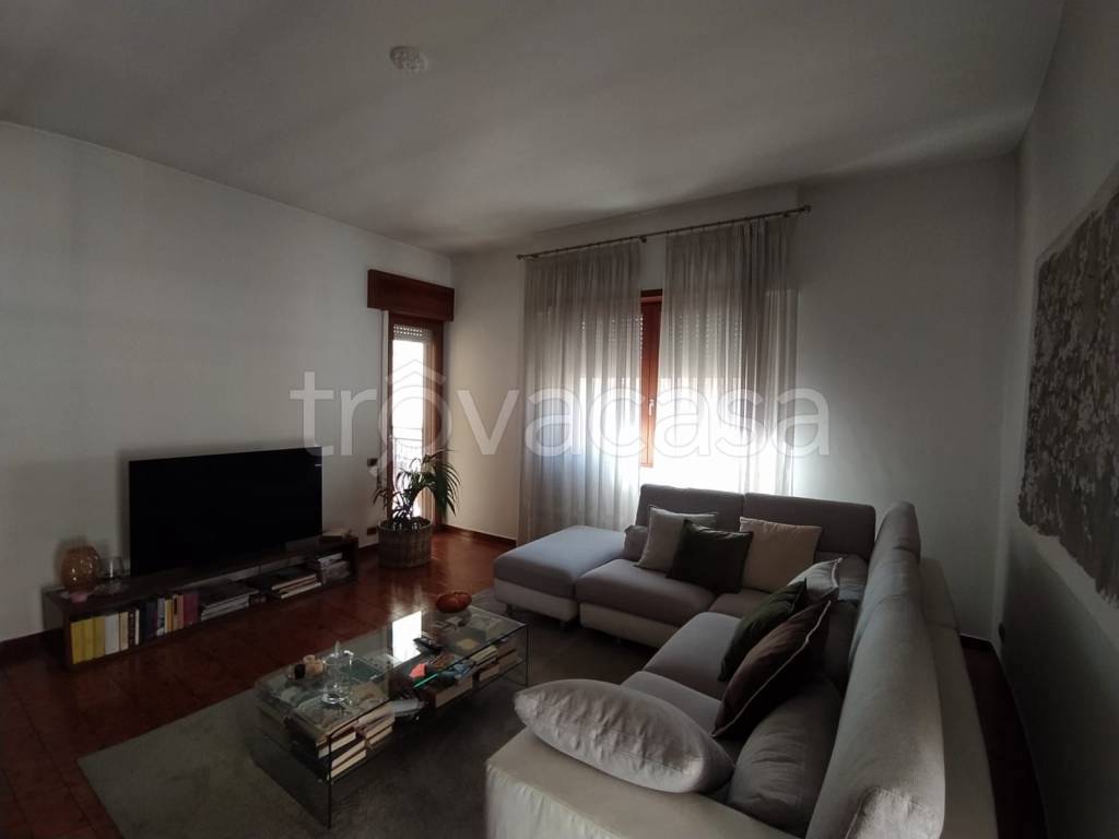 Appartamento in vendita a Frosinone via Maria