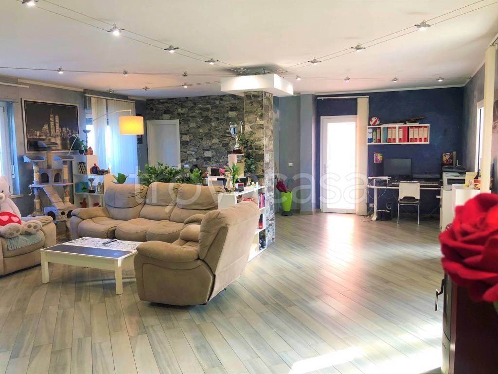 Villa in vendita a Caselette regione Grange, 84