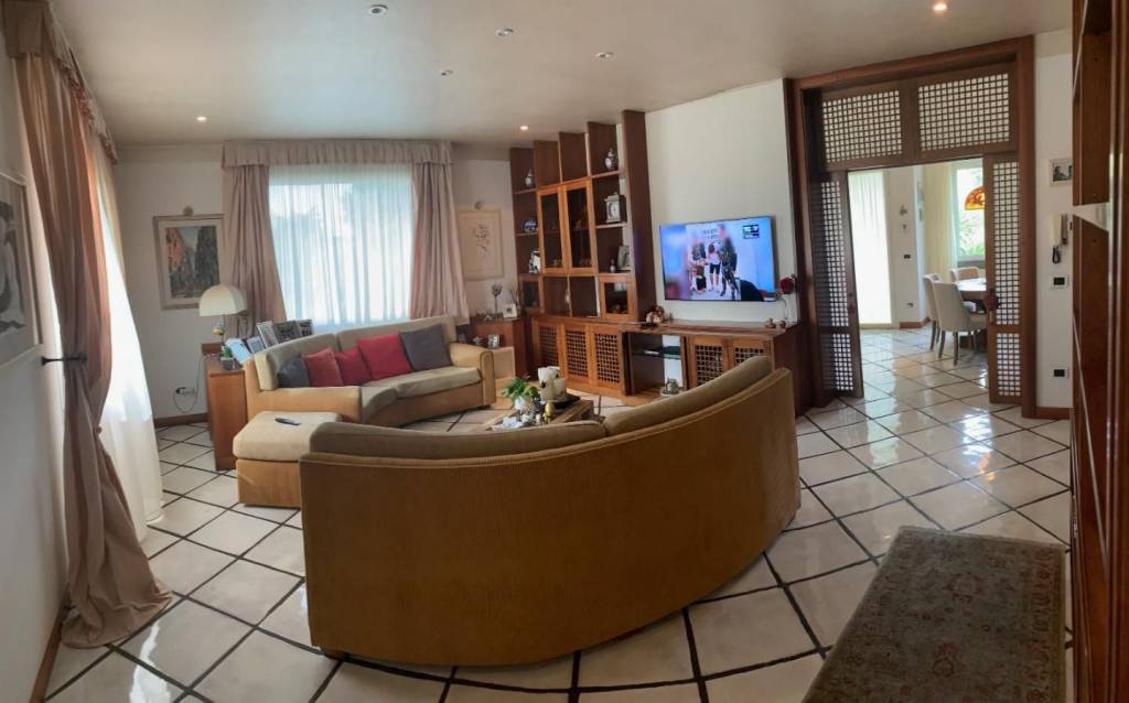 Villa in vendita a Castelfranco di Sotto