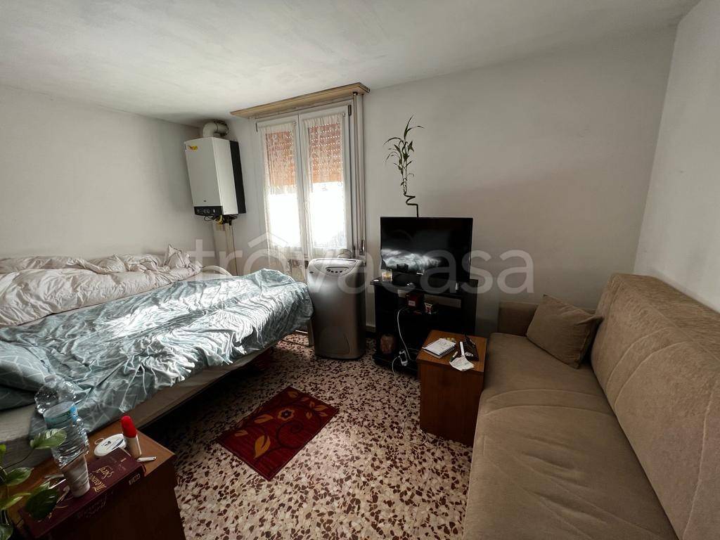 Appartamento in vendita a Modena via Gabriella degli Esposti