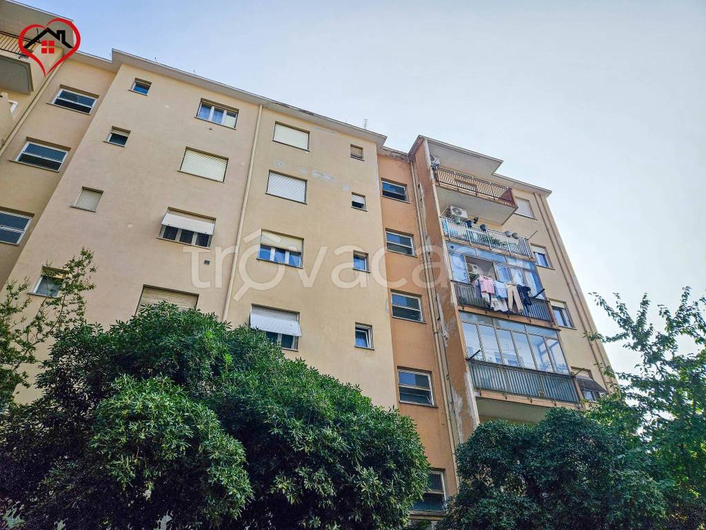Appartamento in vendita a Trieste via Antonio Baiamonti, 11
