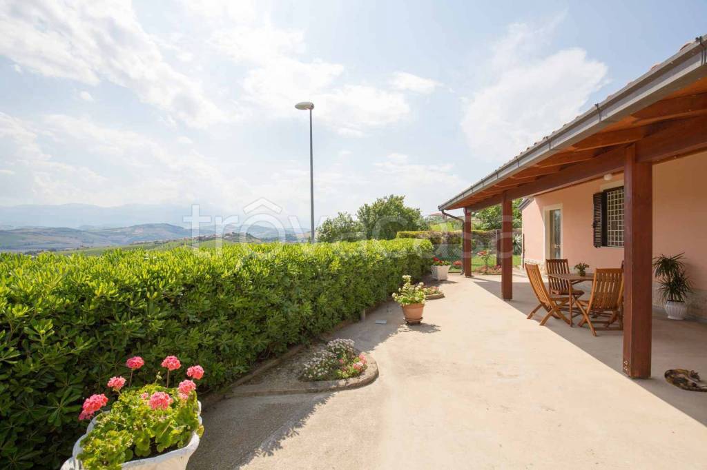 Villa in vendita a Elice