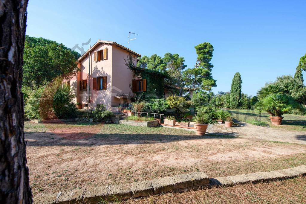 Villa in vendita a Castiglione della Pescaia