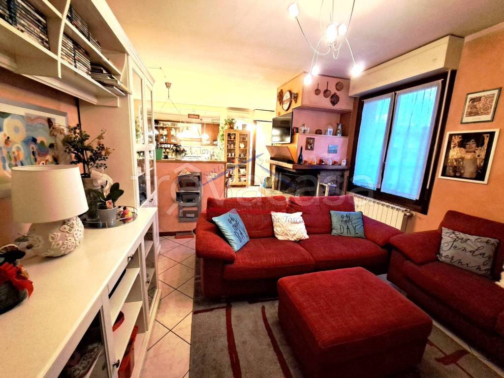 Appartamento in vendita ad Arezzo via Leoncavallo