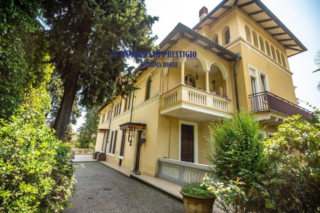 Villa in vendita a Biella via delle Ville