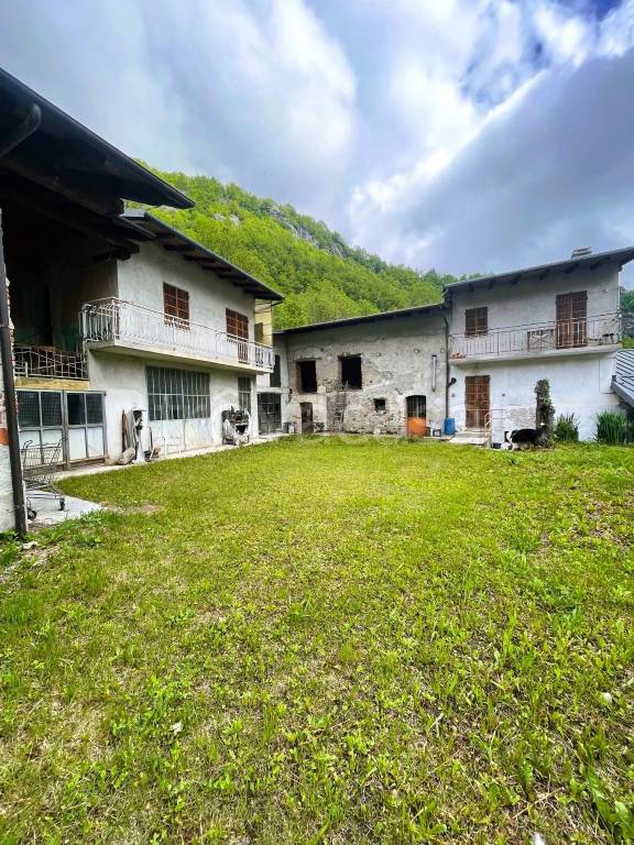 Rustico in vendita a Moiola via Ruata