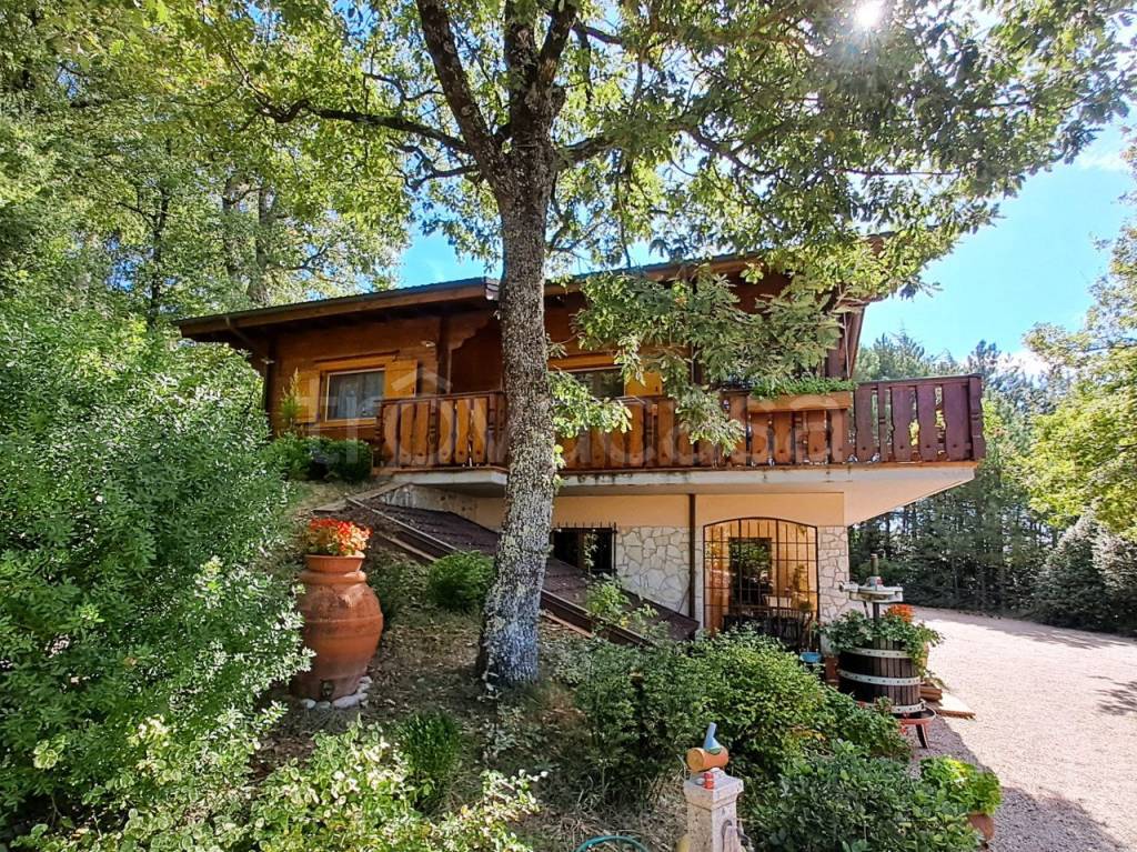 Villa in vendita a Passignano sul Trasimeno