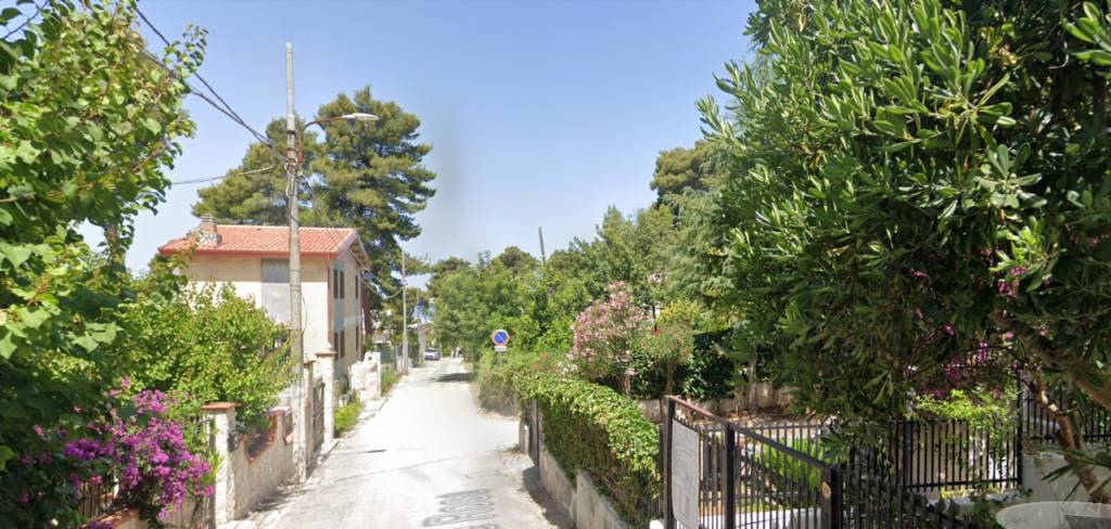 Appartamento all'asta a Vico del Gargano via delle Rose