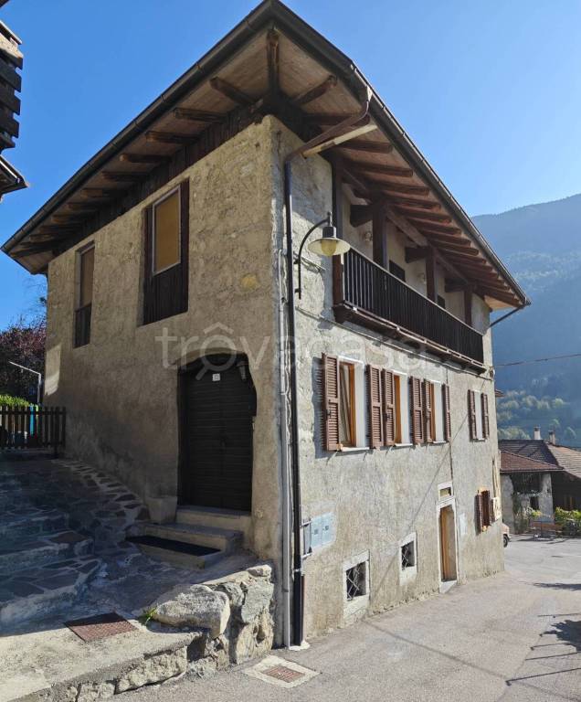 Appartamento in vendita a Spiazzo frazione Borzago, 22