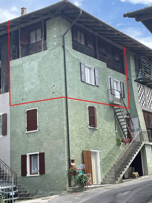 Appartamento in vendita a Comano Terme cares