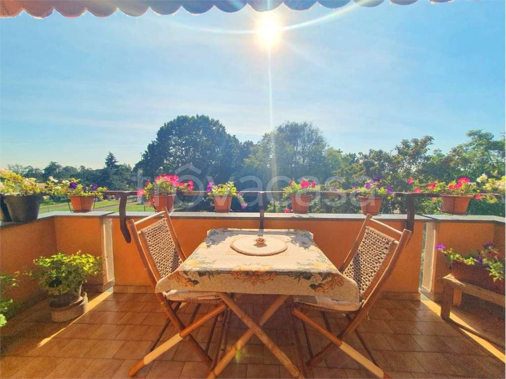 Appartamento in vendita ad Abbiategrasso via ticino, 111