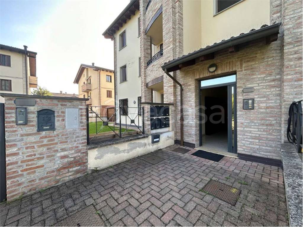 Appartamento in vendita a Cento via del curato, 21