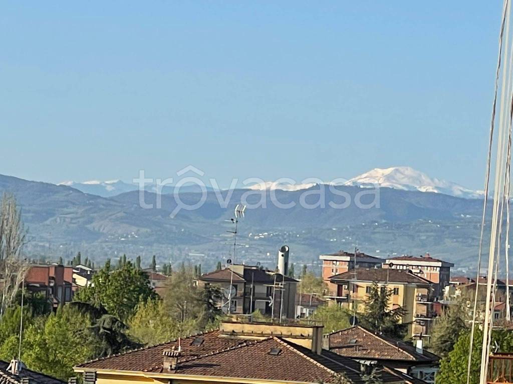 Appartamento in in vendita da privato a Modena via de' Fogliani