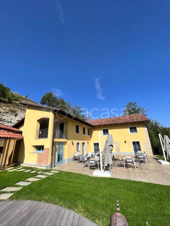 Villa Bifamiliare in vendita ad Alba frazione San Rocco Seno d'Elvio, 6