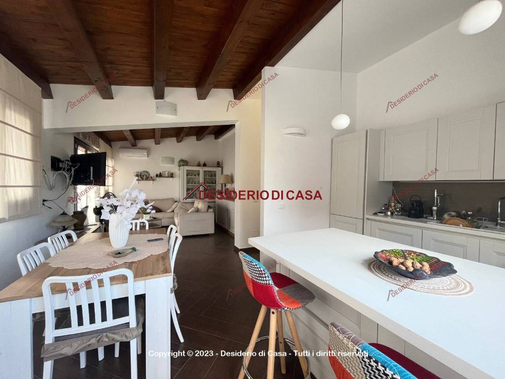 Appartamento in vendita ad Altavilla Milicia via Loreto, 214