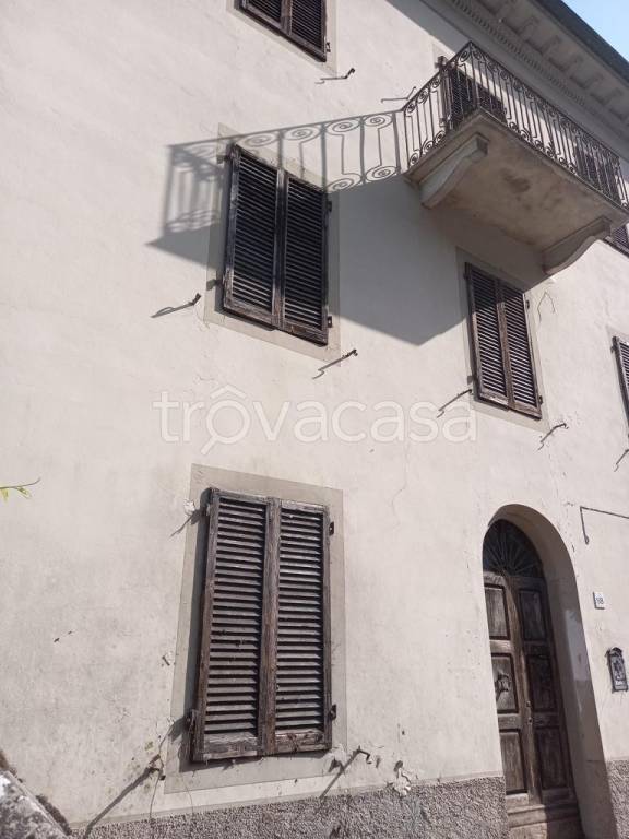 Casa Indipendente in vendita a Bagni di Lucca via Val di Lima, 6