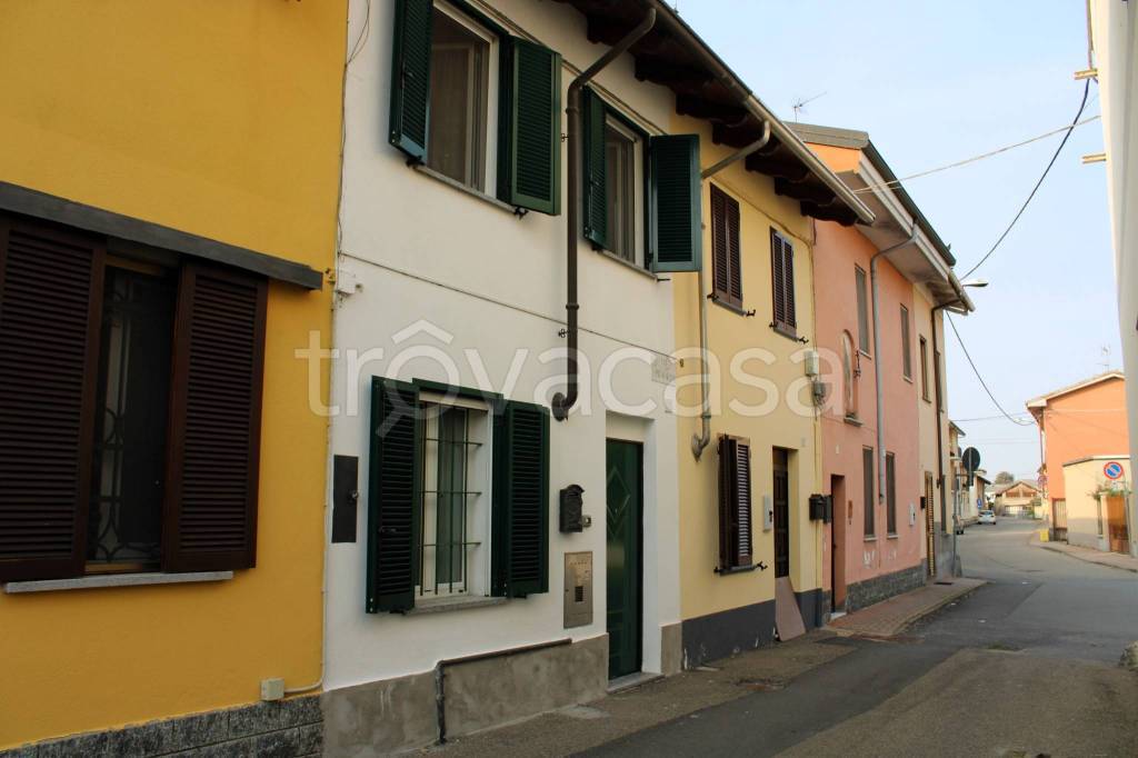 Villa a Schiera in vendita a Borgo Vercelli via San Pietro Levita, 1