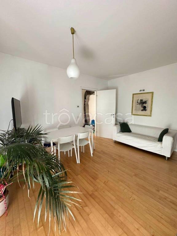 Appartamento in vendita a Biella strada Novella, 3