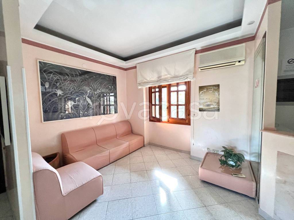 Appartamento in vendita a Cagliari via Enrico Besta, 17