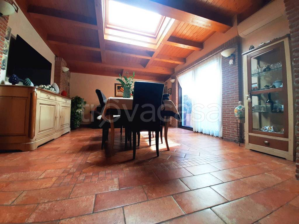 Villa in vendita a Giardini-Naxos via Bruderi