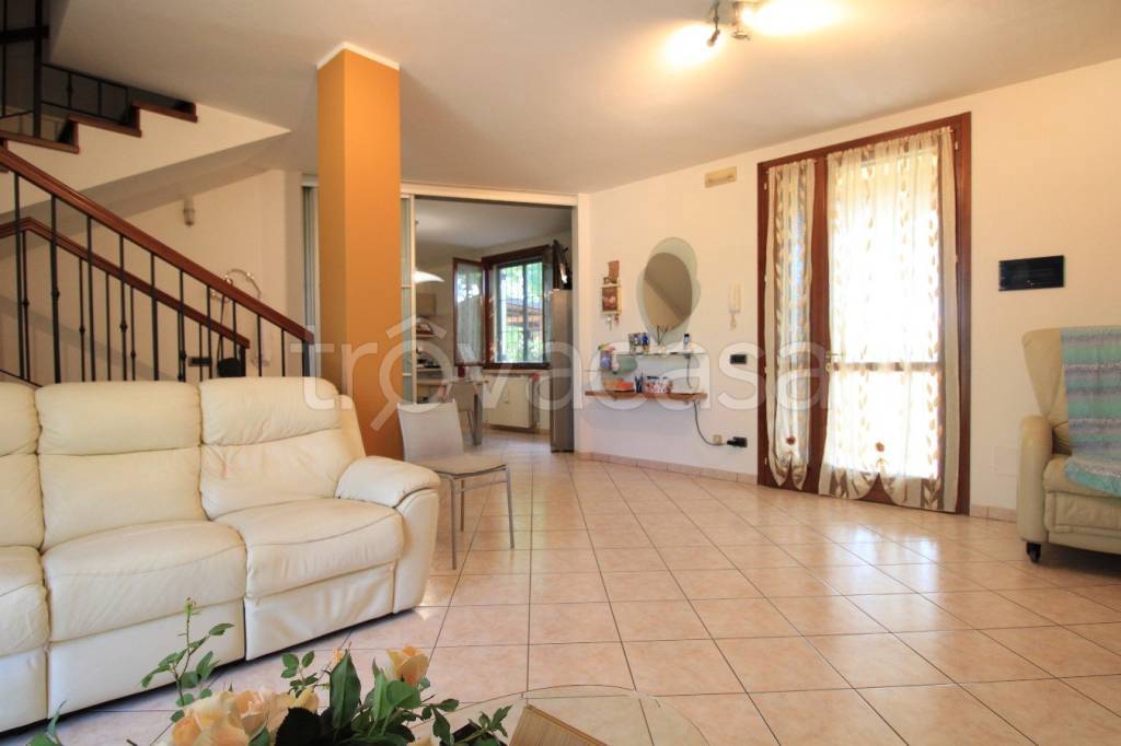 Villa a Schiera in vendita a Bagnolo in Piano