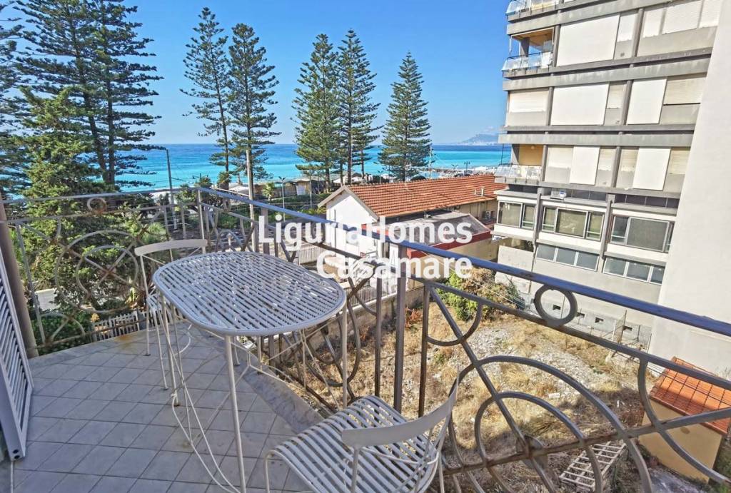 Appartamento in vendita a Bordighera via Savona